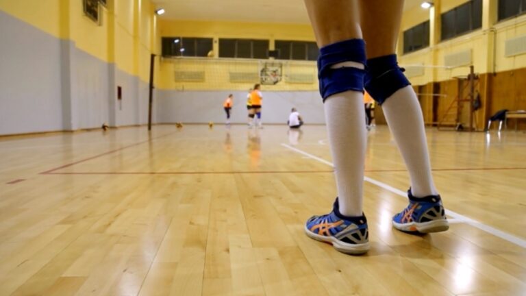 What Does Sideout Mean in Volleyball? - Rally Scoring vs. Sideout